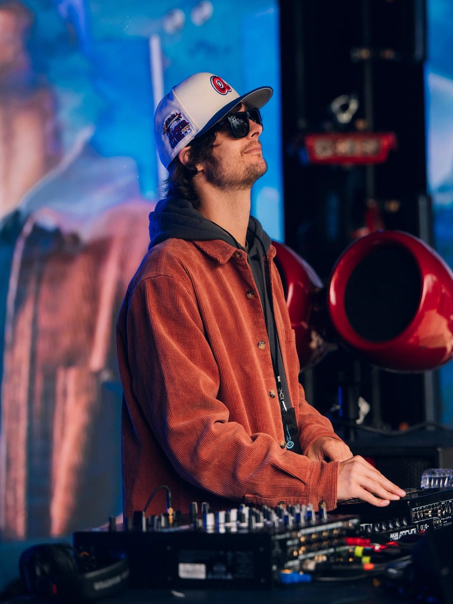 Daily Bread Merch - Official Merchandise Store